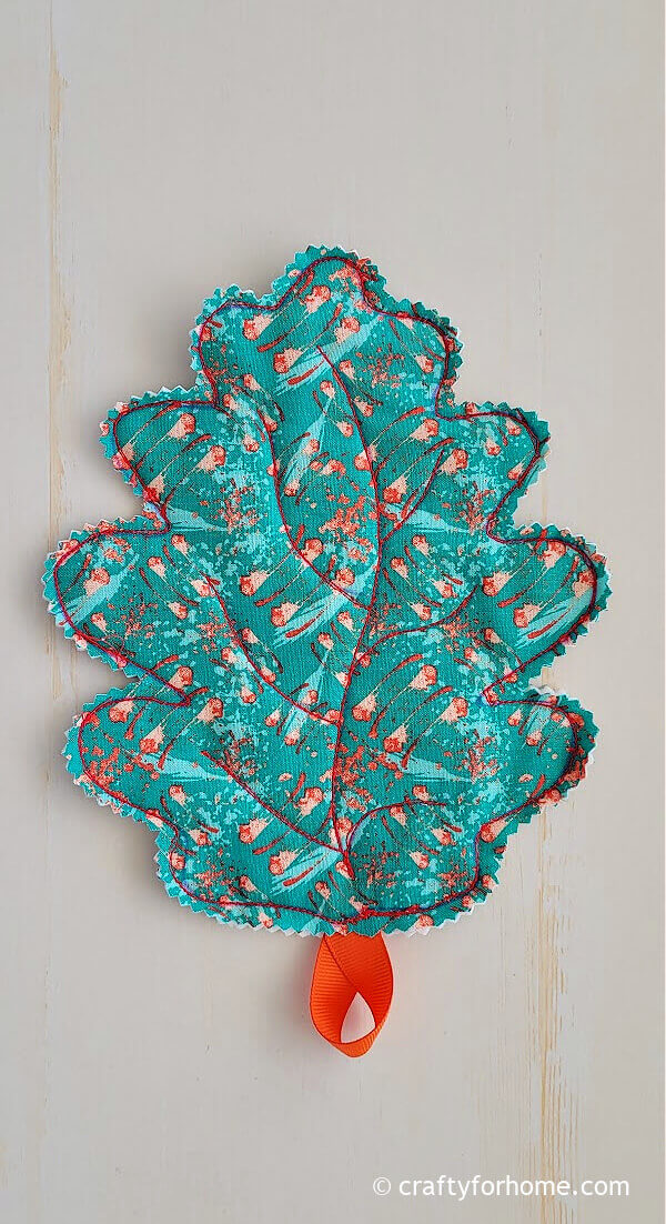 Easy To Sew Leaf Shaped Coasters | Crafty For Home